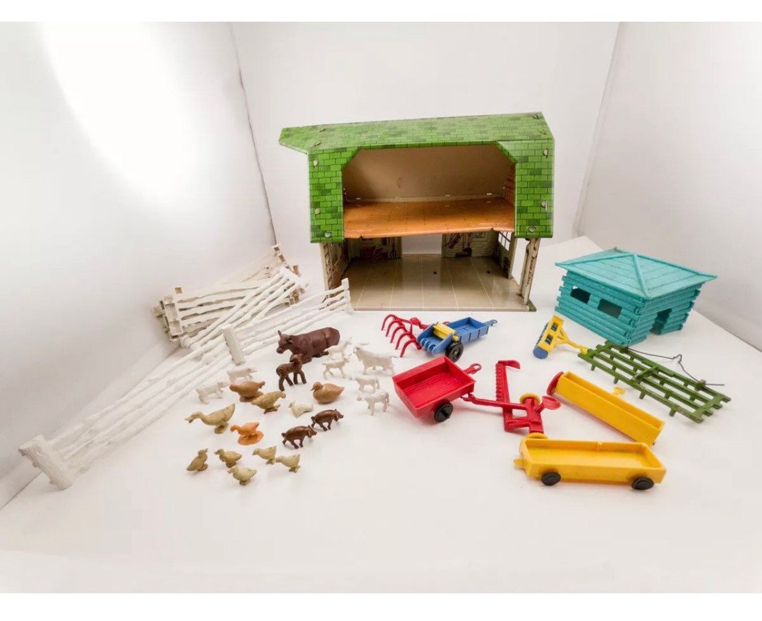 Vtg Marx Lazy Day Farm Tin Barn W/ Animals / Farm Equipment / Fences ...