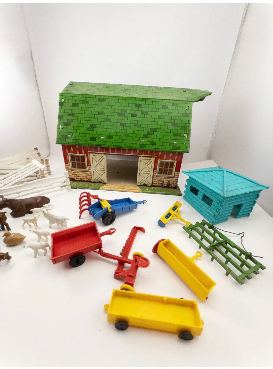 Vtg Marx Lazy Day Farm Tin Barn W/ Animals / Farm Equipment / Fences ...