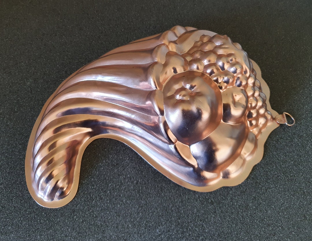 Vintage Pudding Mold, Cornucopia, Copper Tone Aluminium - Etsy