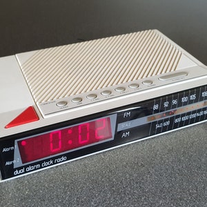 Vintage Alarm Clock Radio, Working, Made in the Netherlands by HEMA - Etsy