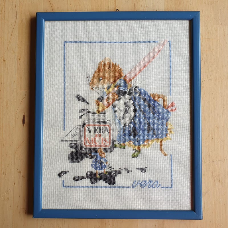 Vera the Mouse - Etsy