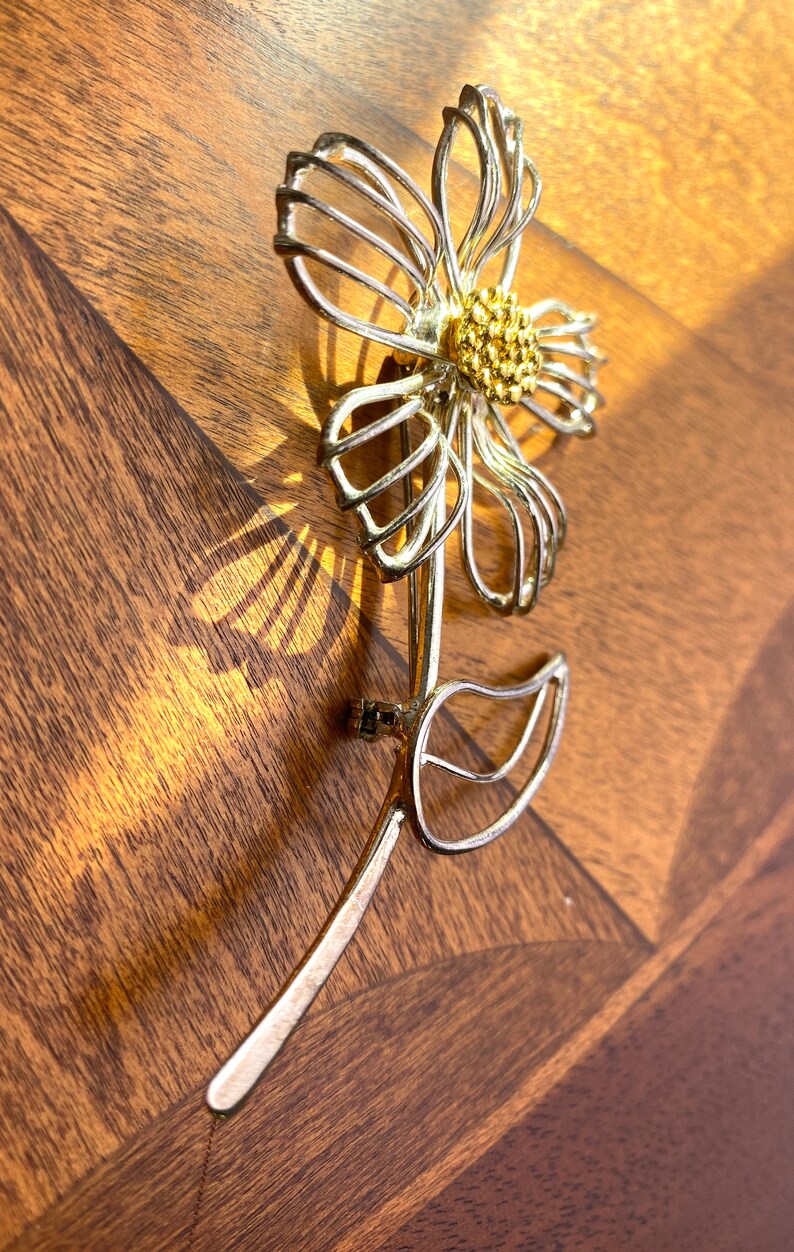 Daisy Flower Brooch Silver & Gold Color Wire Brooch Spring - Etsy