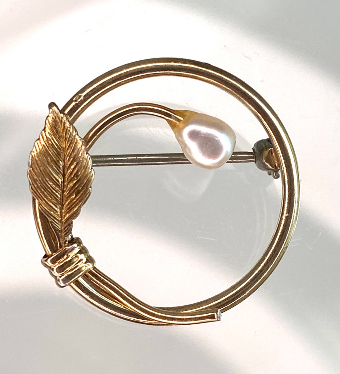 Vintage Signed Krementz Brooch Gold Tone Faux Pearl Wreath Retro Pin ...