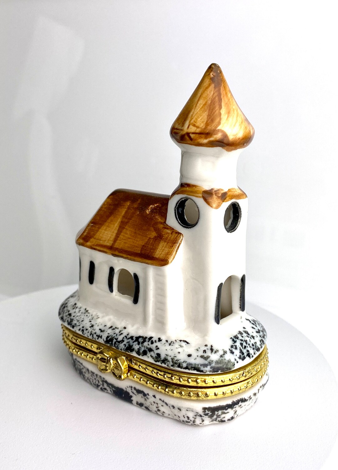 Vintage Ceramic Trinket Box Hand Painted Church Unsigned - Etsy