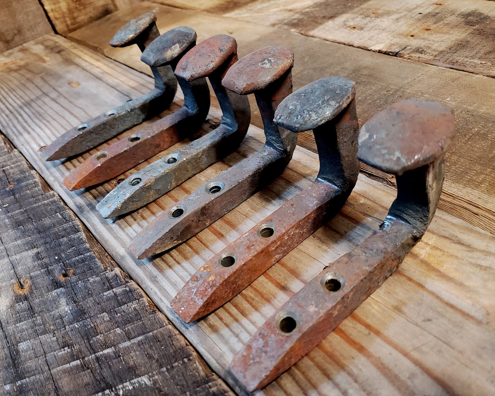 6 Railroad Spike Hooks Industrial / Rustic Coat Hanger - Etsy