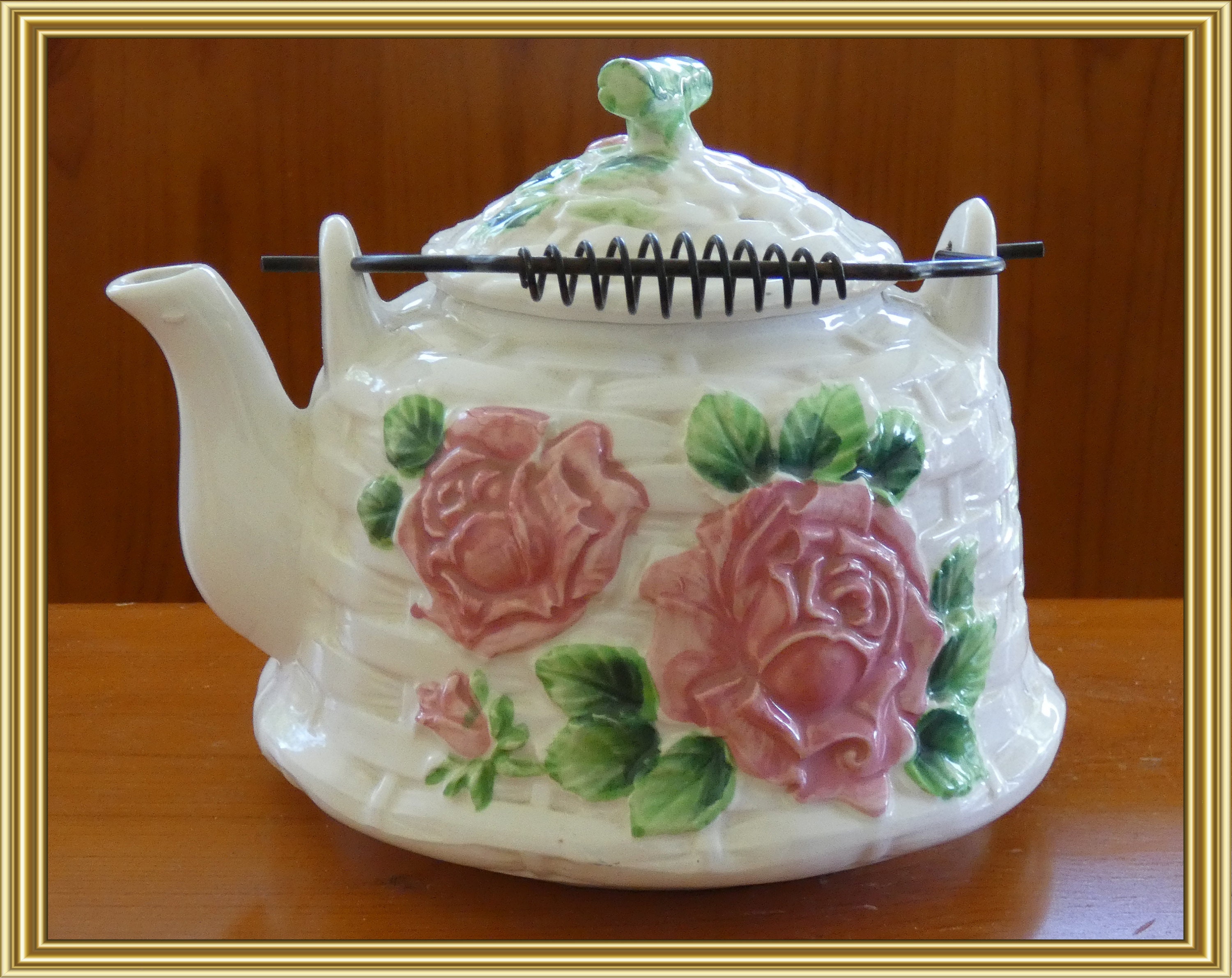 Rubens Original 1969 White Basket Weave Ceramic Teapot With Pink Roses ...