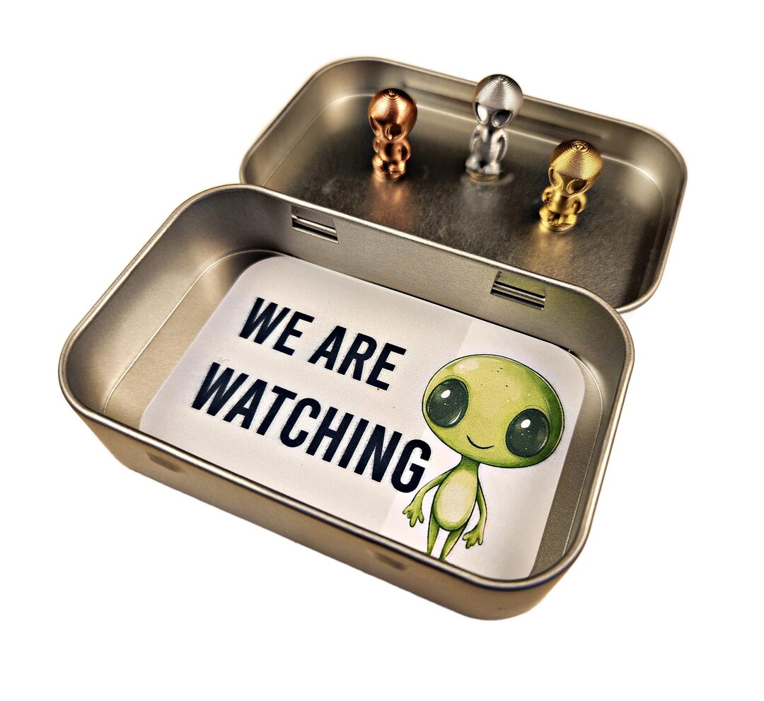 ALIENS - Three Hinge Head Decorative Toppers, Magnetic Door Hinge Decor ...