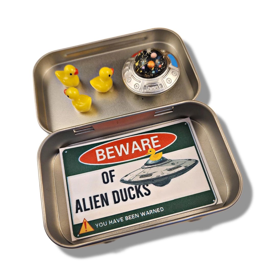 DUCK ALIENS - Four Duck Aliens Hinge Head Toppers, Magnetic Door Hinge ...