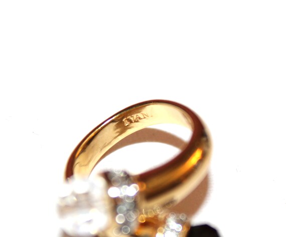 Vintage Ivana Gold Tone Wrap Ring - Gem