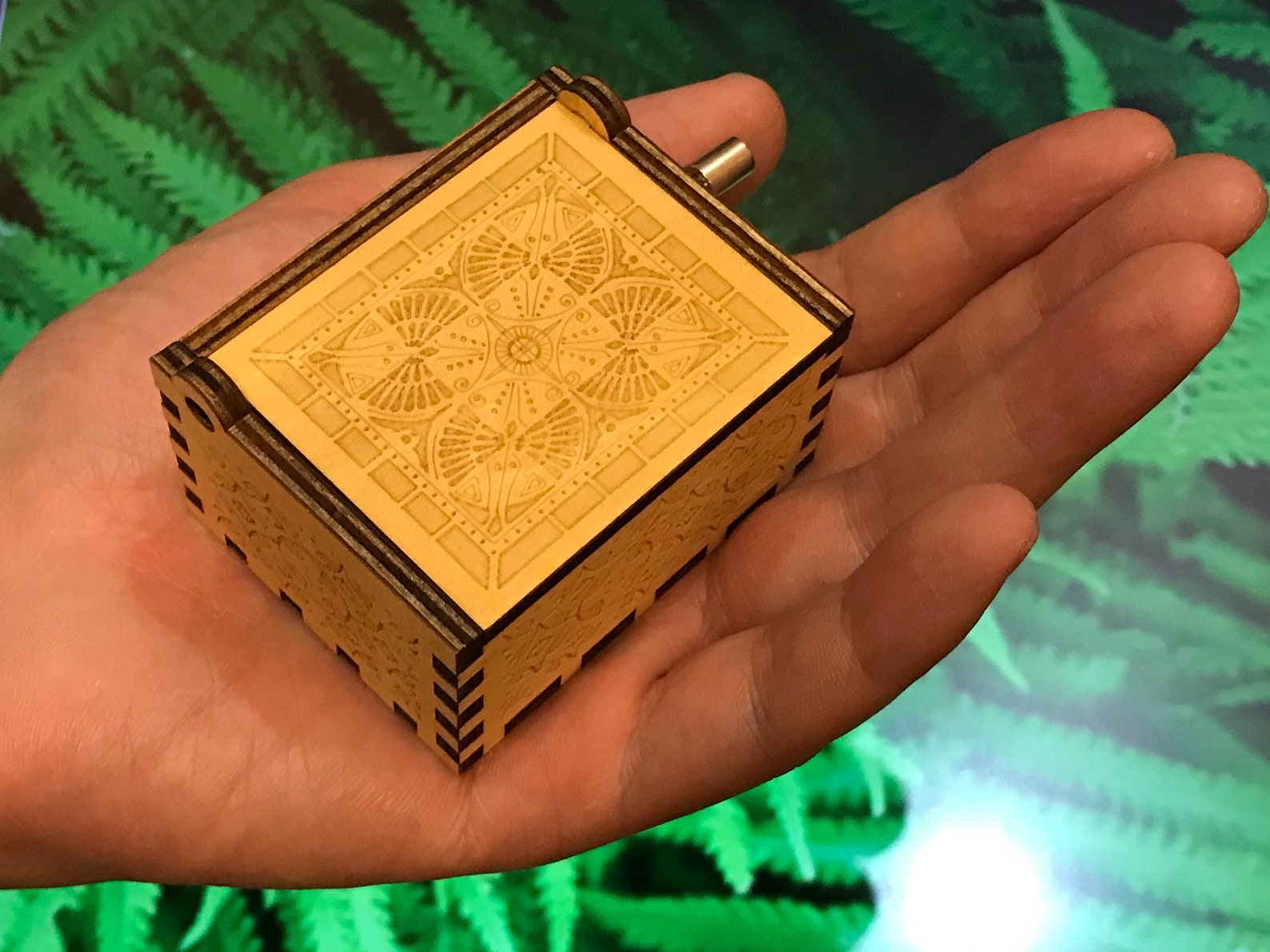 Cute Tiny Hand-cranked Wooden Music Box Custom Engraving - Etsy