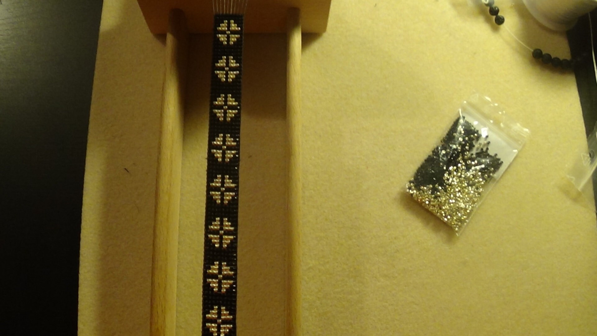 Bead Loom Patterns Black and Star Loom Bracelet Pattern - Etsy