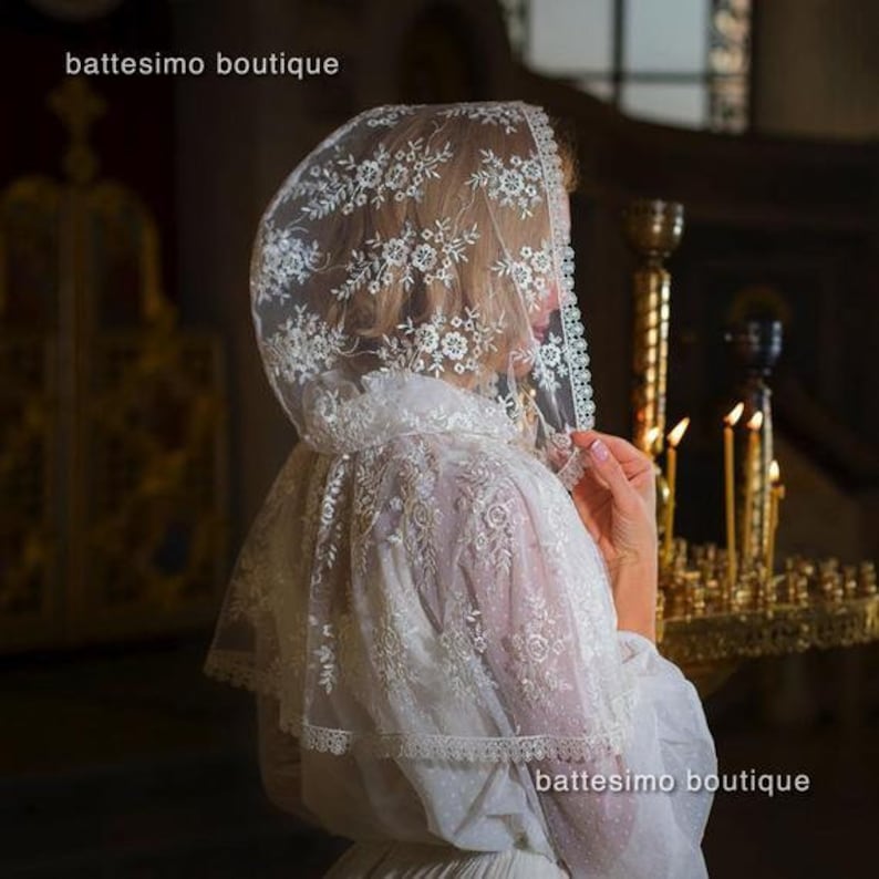 Church Lace Veil / Cathedral Mantilla - Etsy