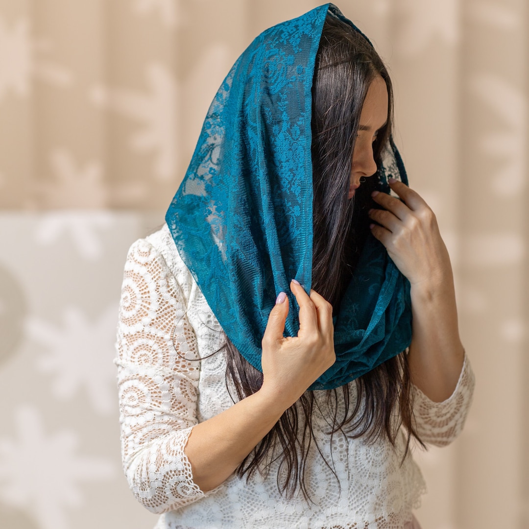 Infinity Mantilla Chapel Veil, Embroidered Traditional Infinity Shape ...