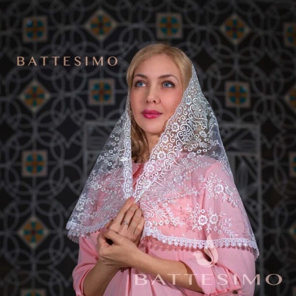 Catholic Mantilla Veil | Latin Mass | Lace Prayer Shawl | Medieval Veil ...
