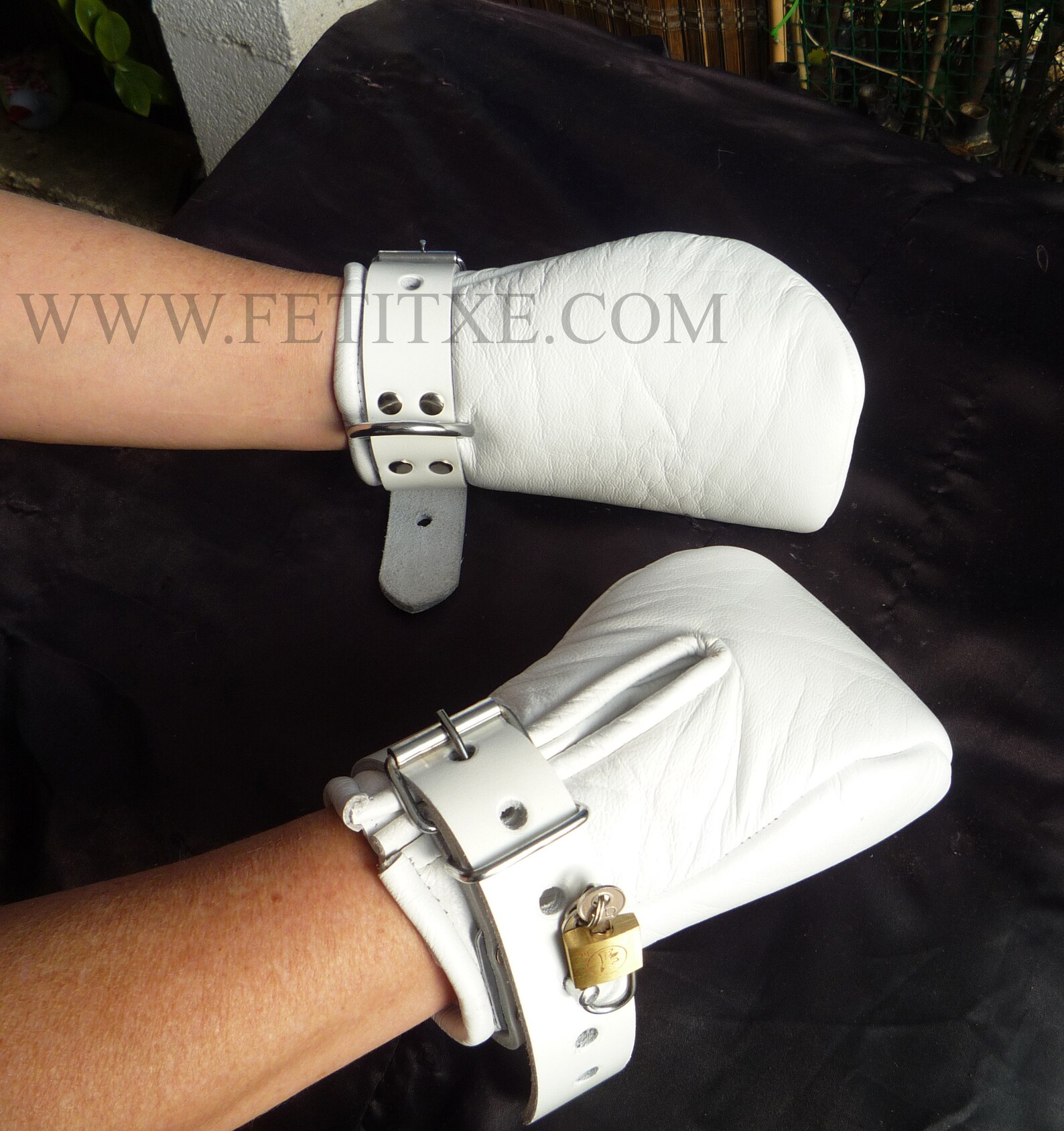 Genuine Leather Locking Bondage Padded Fist Mitts - Etsy