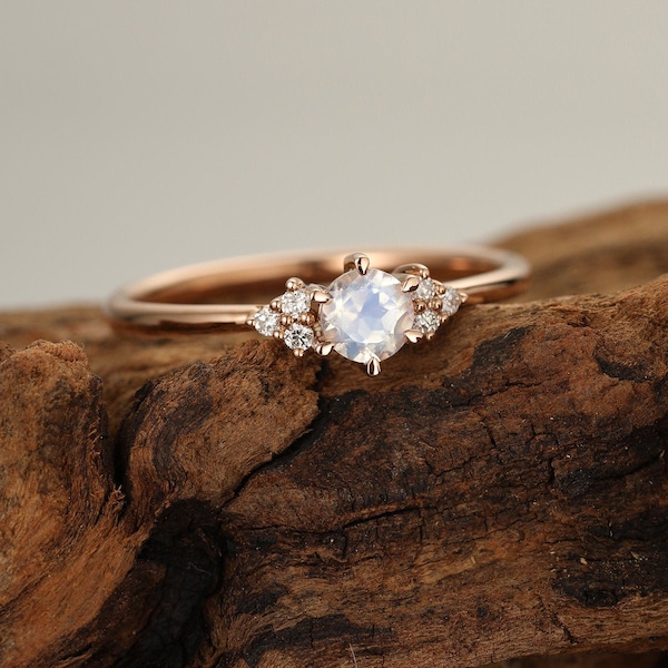 Simple Engagement Ring - Etsy