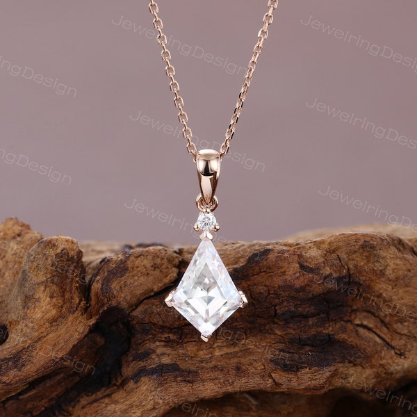 Kite Necklace - Etsy