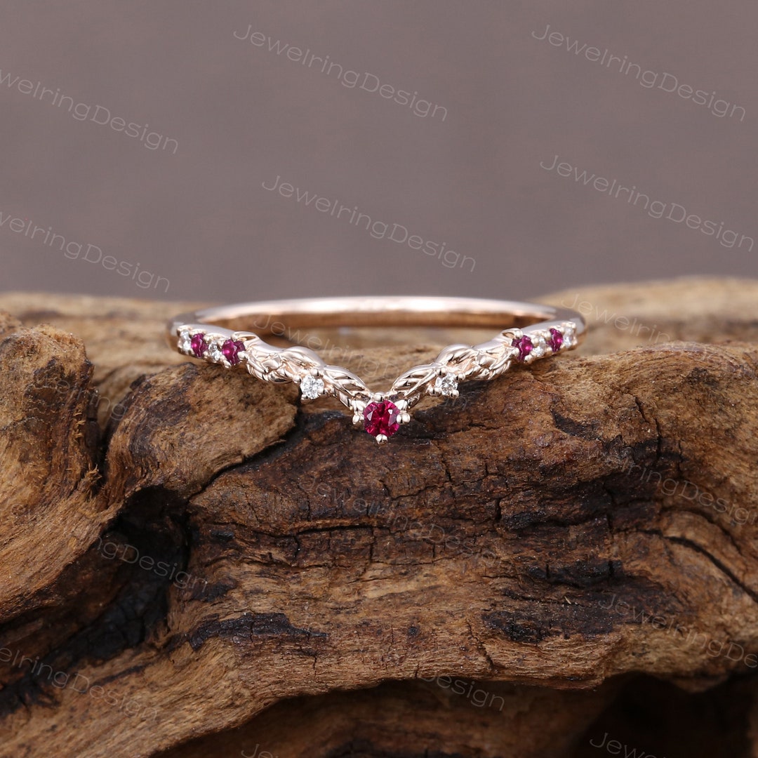 Unique Ruby Curved Wedding Band Vintage Rose Gold Moissanite Wedding ...