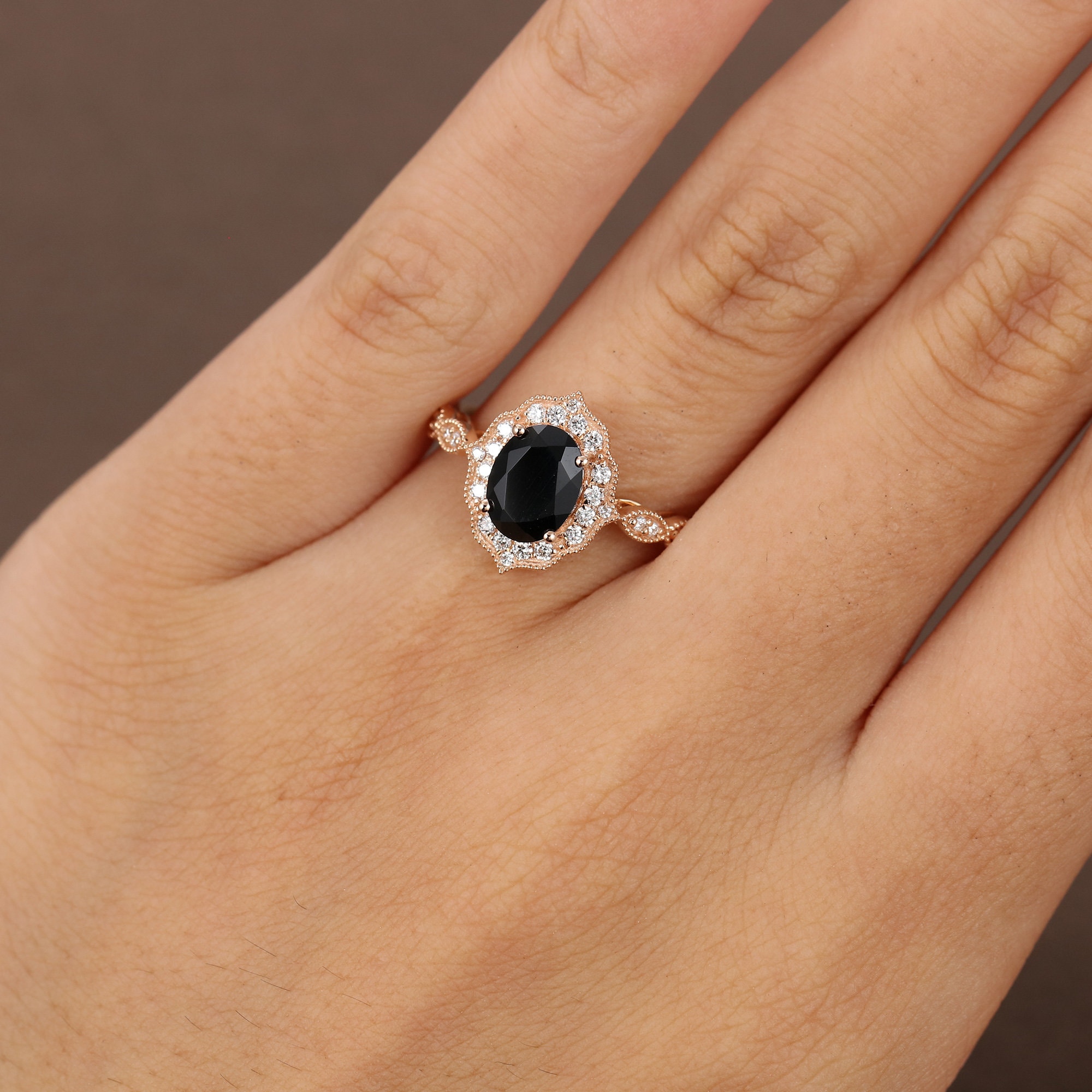 Anillo de compromiso de zafiro negro anillo de compromiso | Etsy