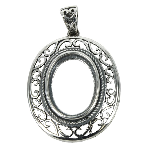 Oval Filigree Border