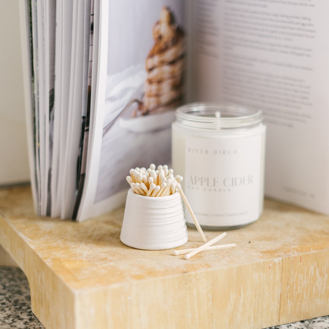 2 Pack Black and White Ceramic Match Holder With Striker on Bottom ...