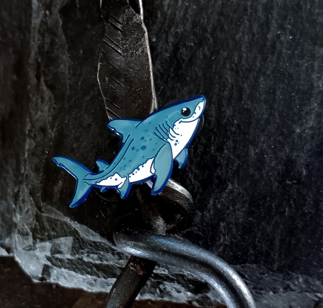 Deep Blue Great White Shark Sharks Gift Enamel Pin Fish Scuba Diver ...