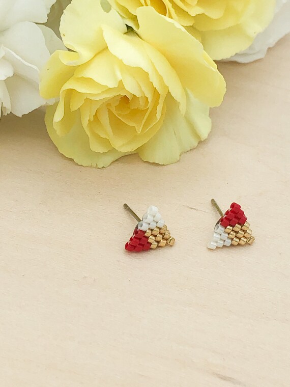 Triangle Kansas City Chiefs Beaded Stud Earrings on Surgical - Etsy