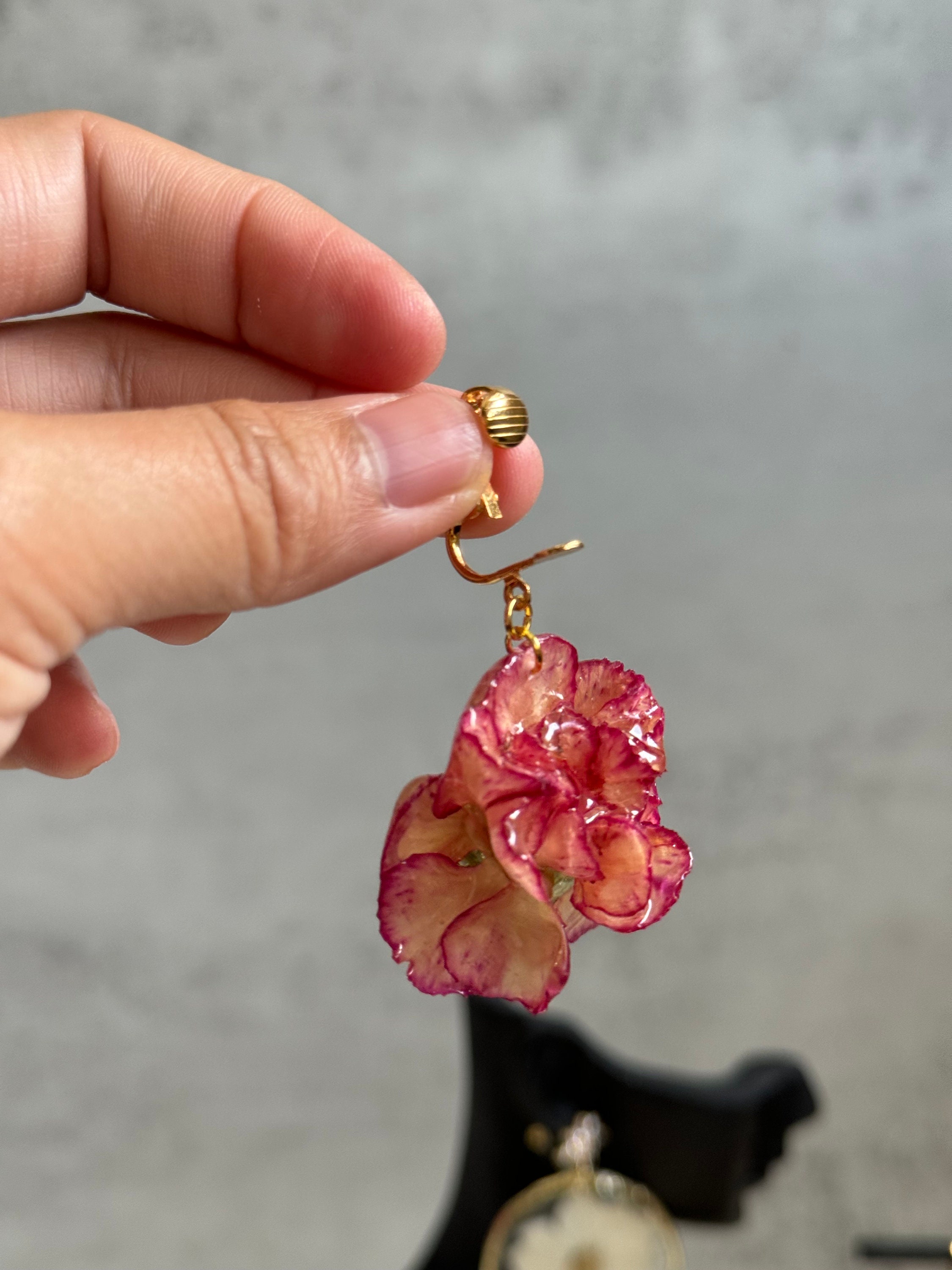 Real Red With Pink Carnation Flower Preserved in Resin With Gold Plated ...