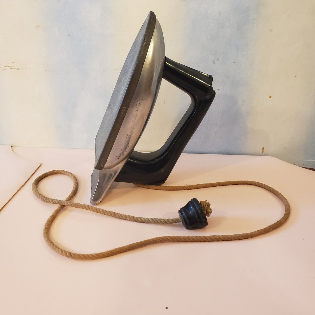 Vintage Sunny Suzy Child's Toy Iron - Nonelectric - Etsy