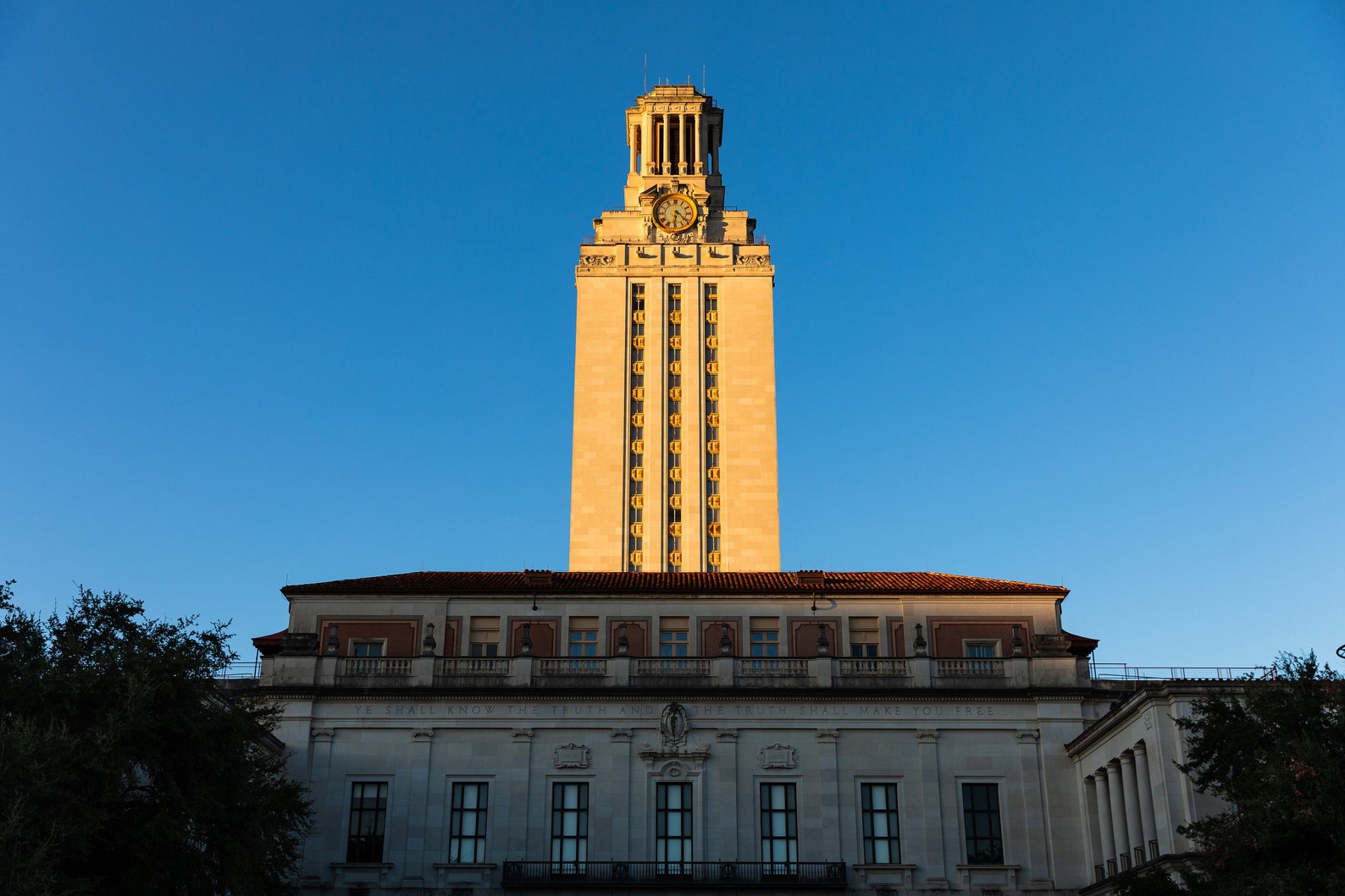 University of Texas at Austin Tower | UT Tower | UT Clock Tower ...