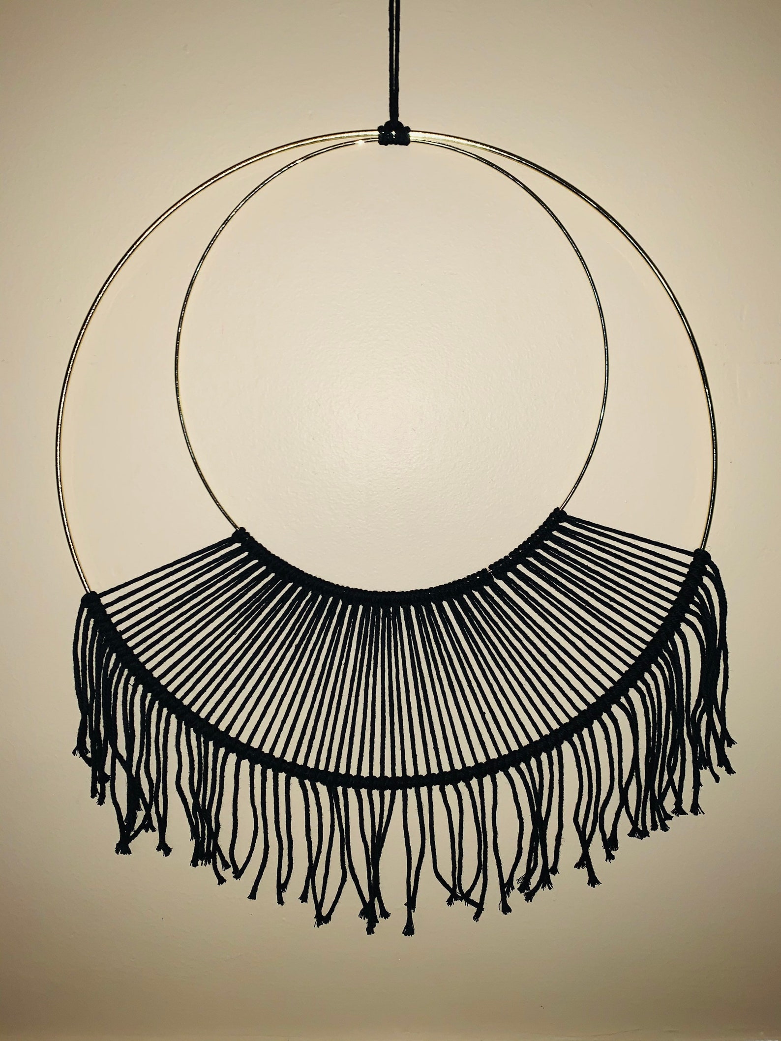 Macrame Ring Wall Hanging, Circle Fringe String Wall Art, Boho Chic ...