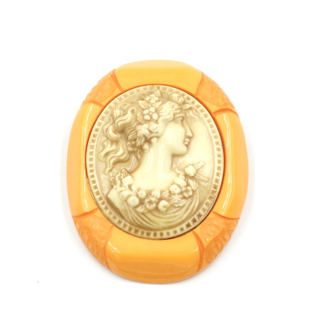 Vintage Carved Bakelite & Celluloid Cameo Brooch 2.6 // 1930s Cameo Pin ...