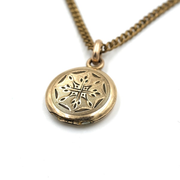 Compass Locket - Etsy