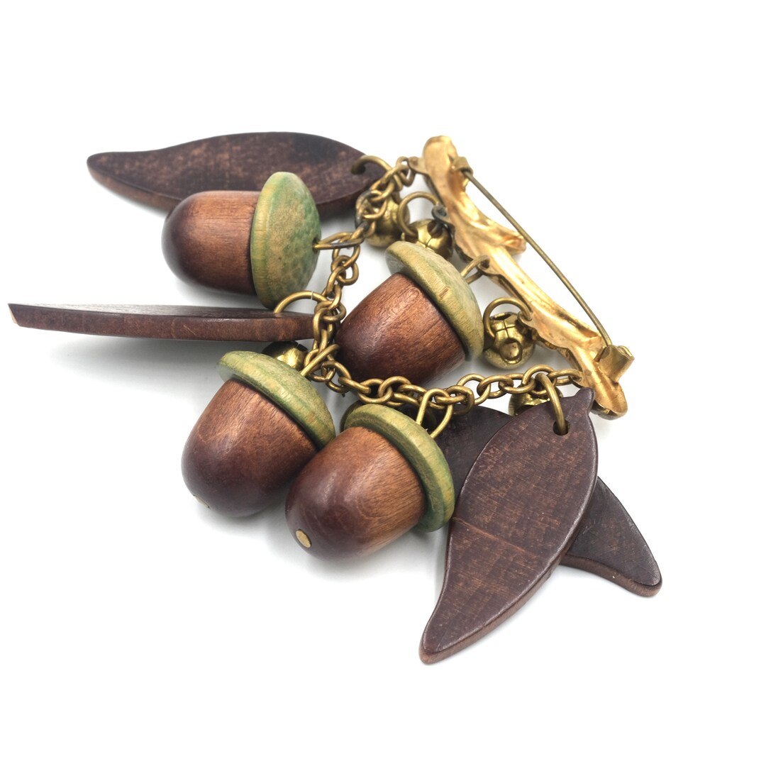 1940s Wooden Acorn Brooch // Statement Brooch // Vintage Leaves ...