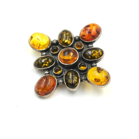 Amber brooch - Gem