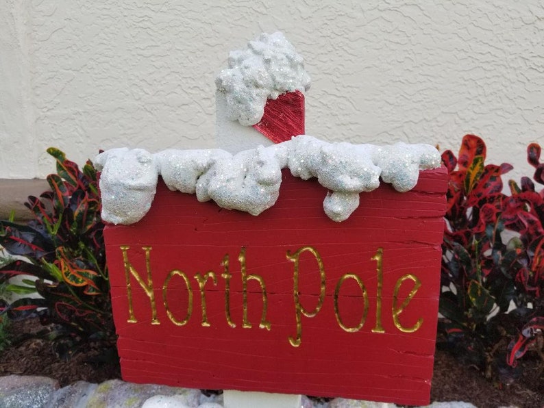 Handmade Christmas Sign: North Pole, Santa's Workshop Yard Decor - Etsy