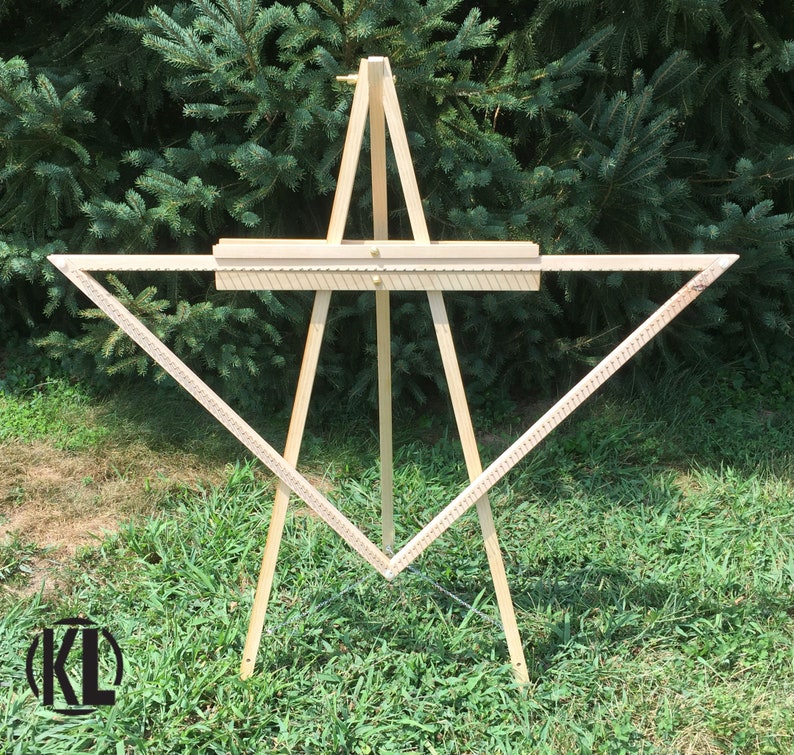 3 Ft RG Triangle Weaving Loom, Regular Gauge, Shawl Loom - Etsy