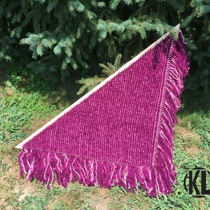 3 Ft RG Triangle Weaving Loom, Regular Gauge, Shawl Loom - Etsy