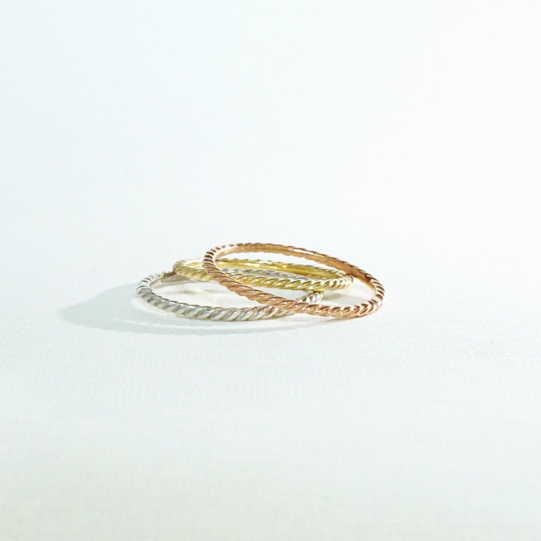 Dainty Rope Ring in Solid 14k Gold - Etsy
