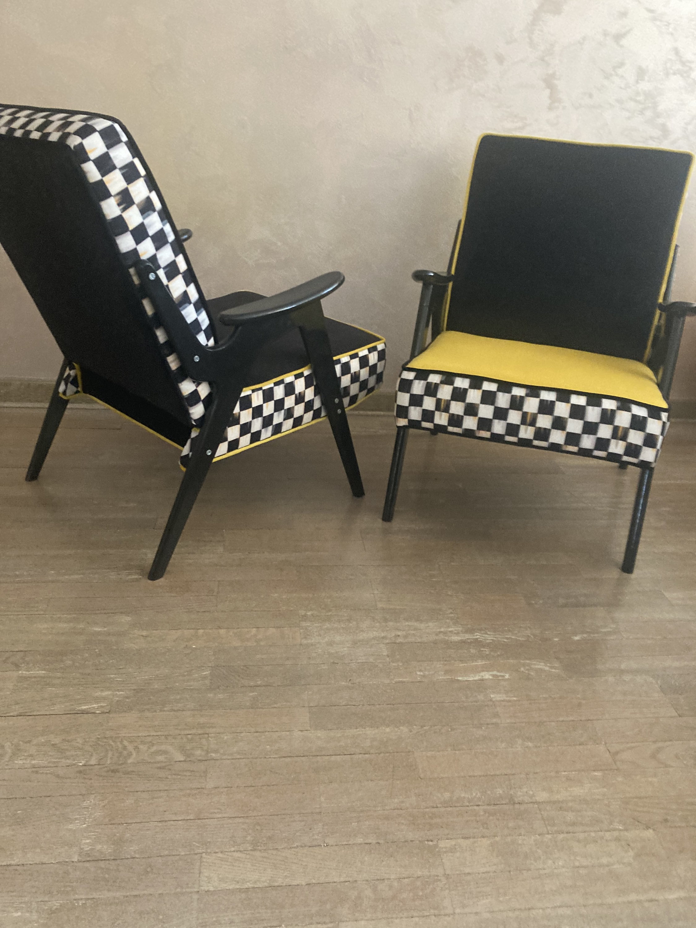 Pair of Mid Century Modern Chairs. Lounge Chairs.checkered Living Room ...