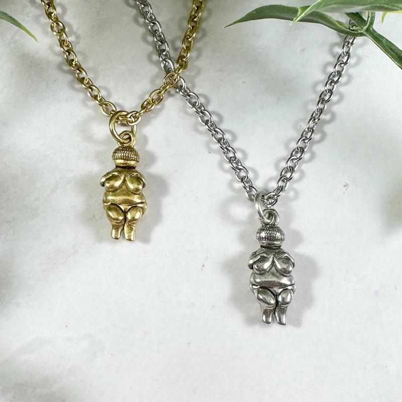 Willendorf Venus Necklace - Etsy