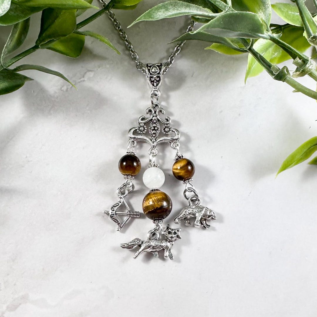 Devana Necklace, Slavic Goddess of the Hunt, Dziewanna - Etsy