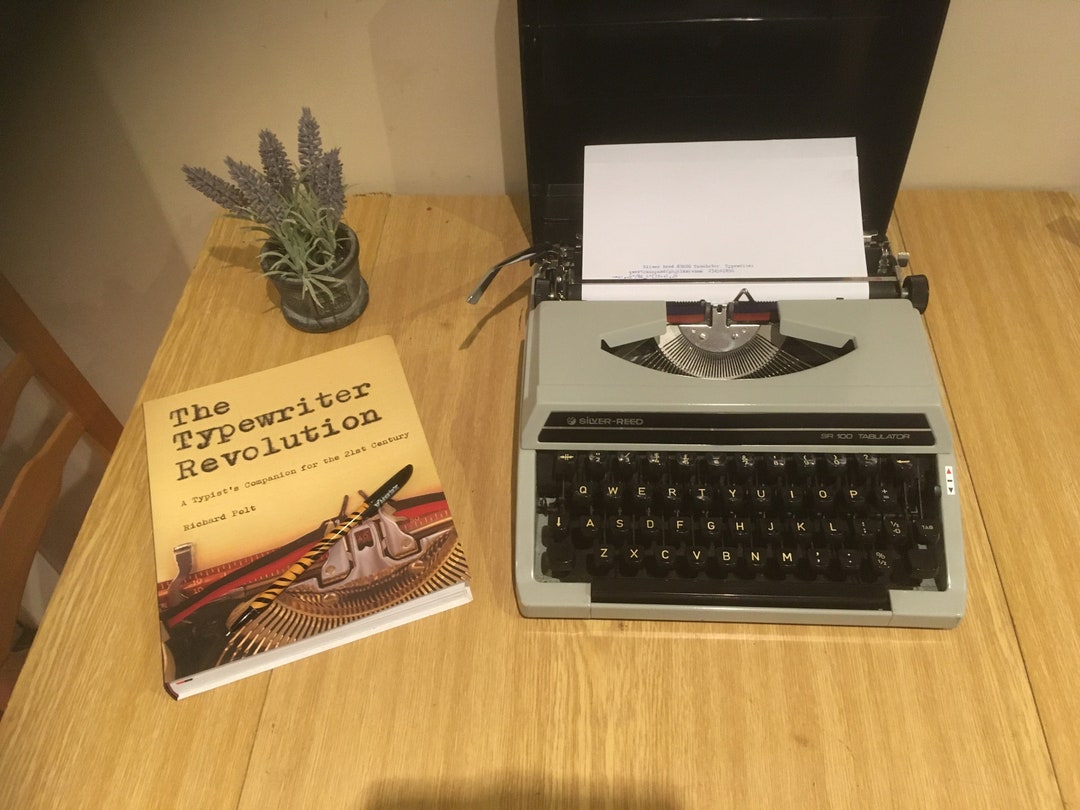 Silver Reed SR100 Tabulator Portable Typewriter - Etsy