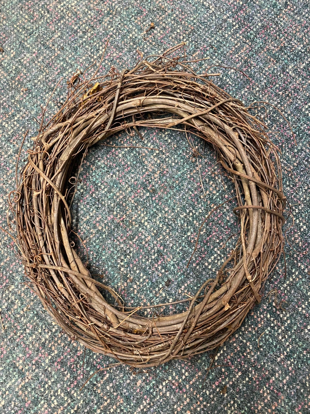 18" Round Grapevine Wreath - 18RVW - Etsy