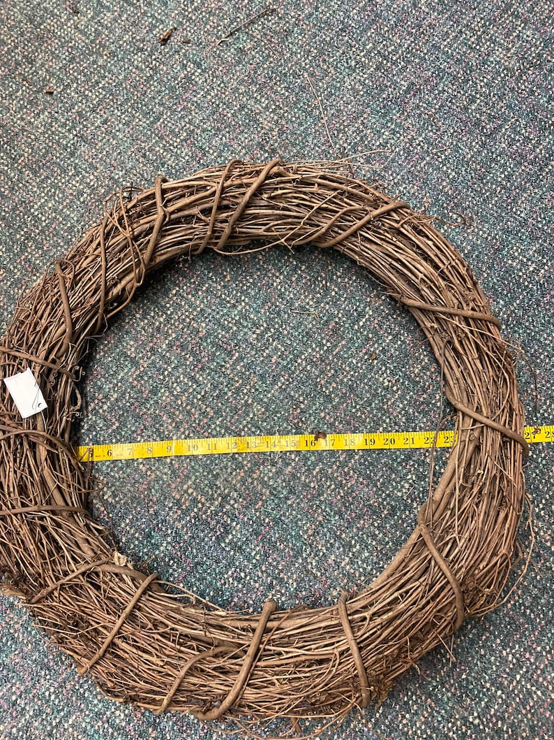 24" Round Grapevine Wreath - 24RVW - Etsy