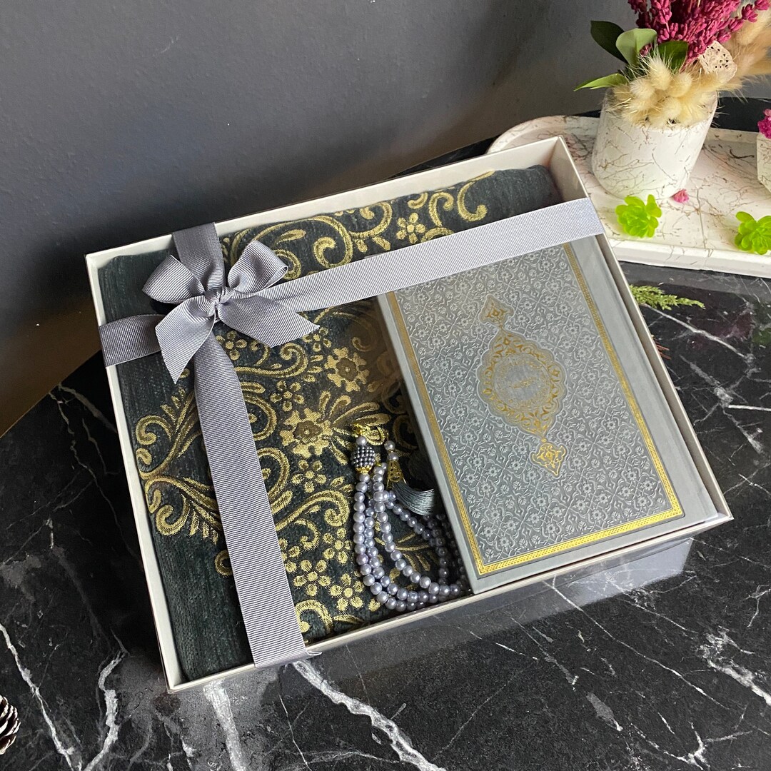 Leather Quran Moshaf Luxury Prayer Rugs Prayer Mats - Etsy