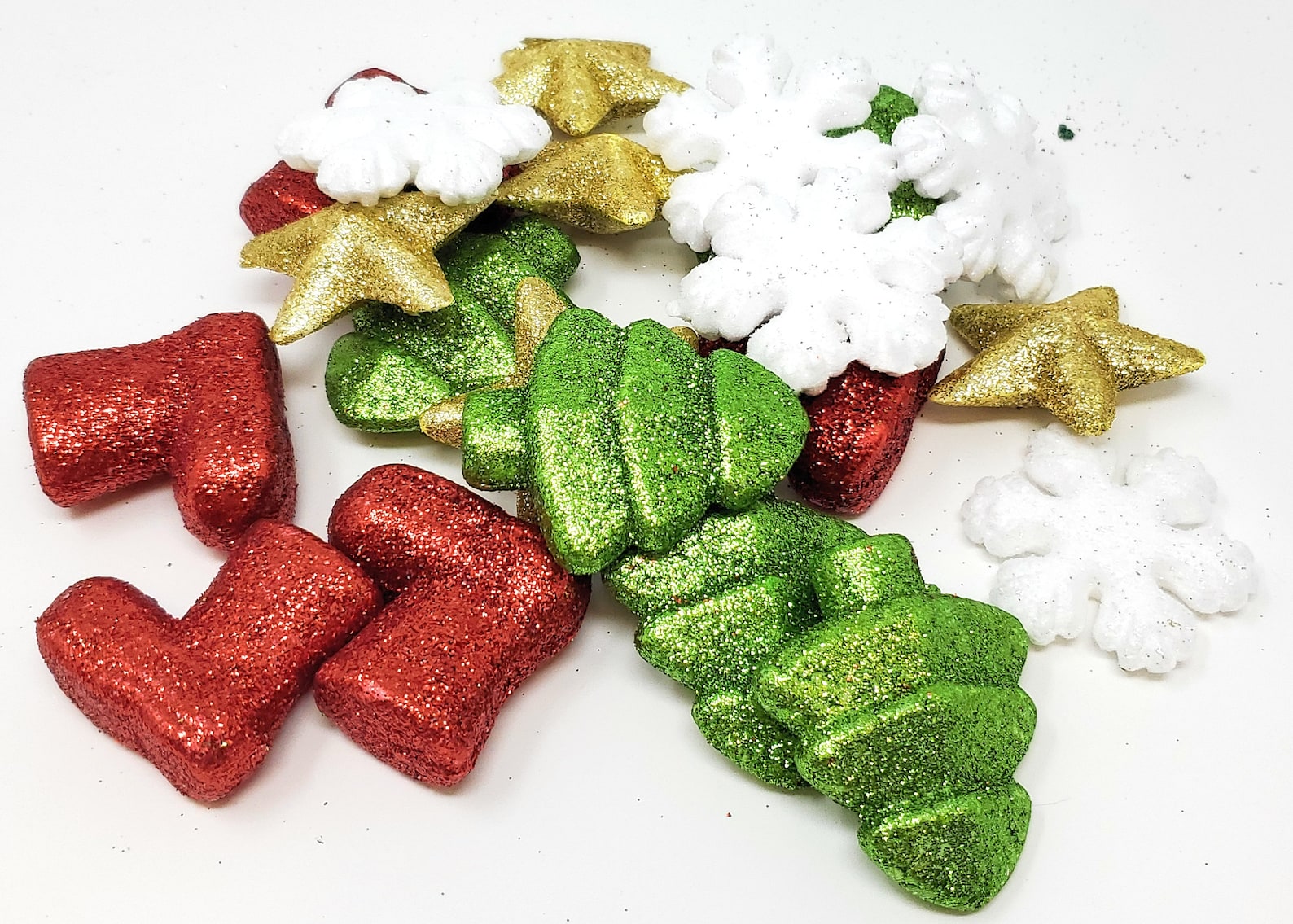 Snowflake Glitter White and Silver Foam Scatter Vase or Bowl Filler 40 ...