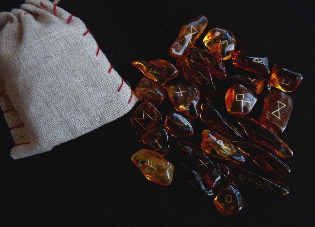 Baltic Amber - 24 Runes of the Elder Futhark - Premium Divinaton Rune ...