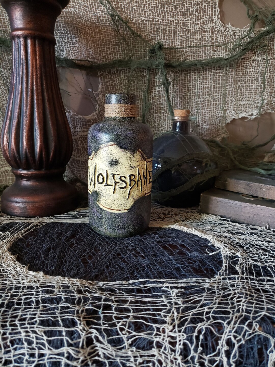 Wolfsbane Creepy Potion Bottle Witch's Brew Halloween Decoration Potion ...