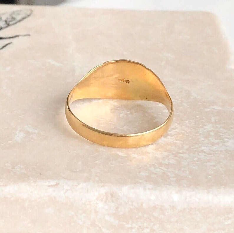 Victorian 18 Carat Gold Signet Ring - Etsy
